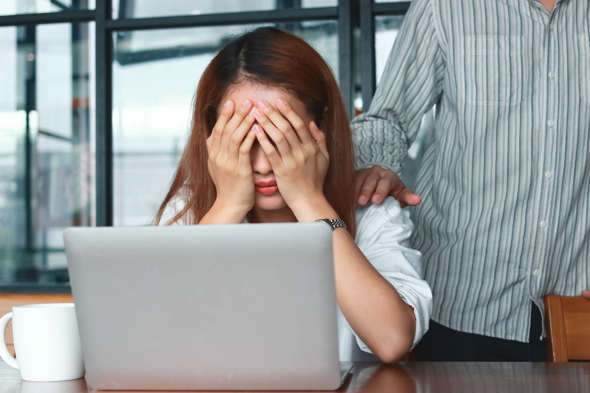 5 Simple Tips on How to Comfort a Bereaved Co-Worker or Acquaintance ...