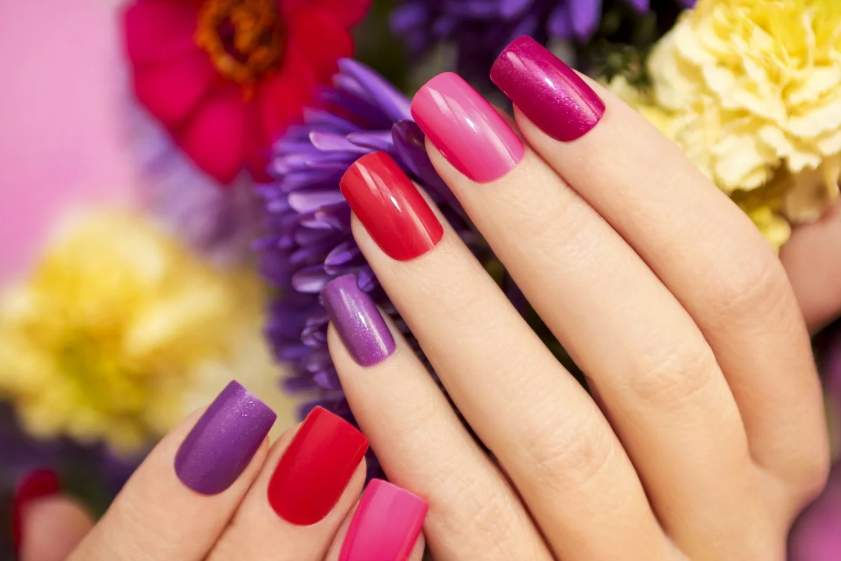 7 Popular Nail Color Combinations That Look Marvelous - Amerikanki