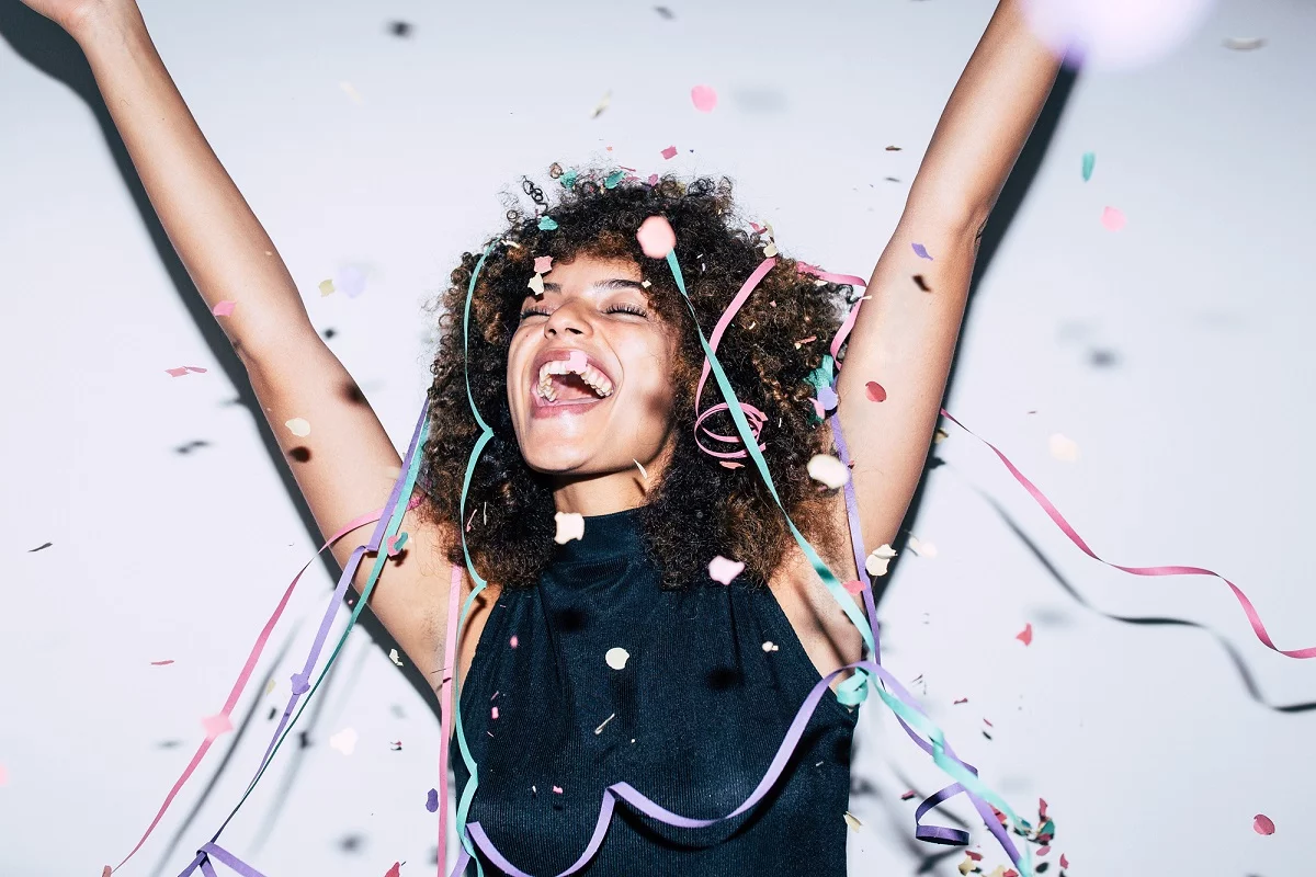 10 Fun Ways to Celebrate the New Year Alone - Amerikanki