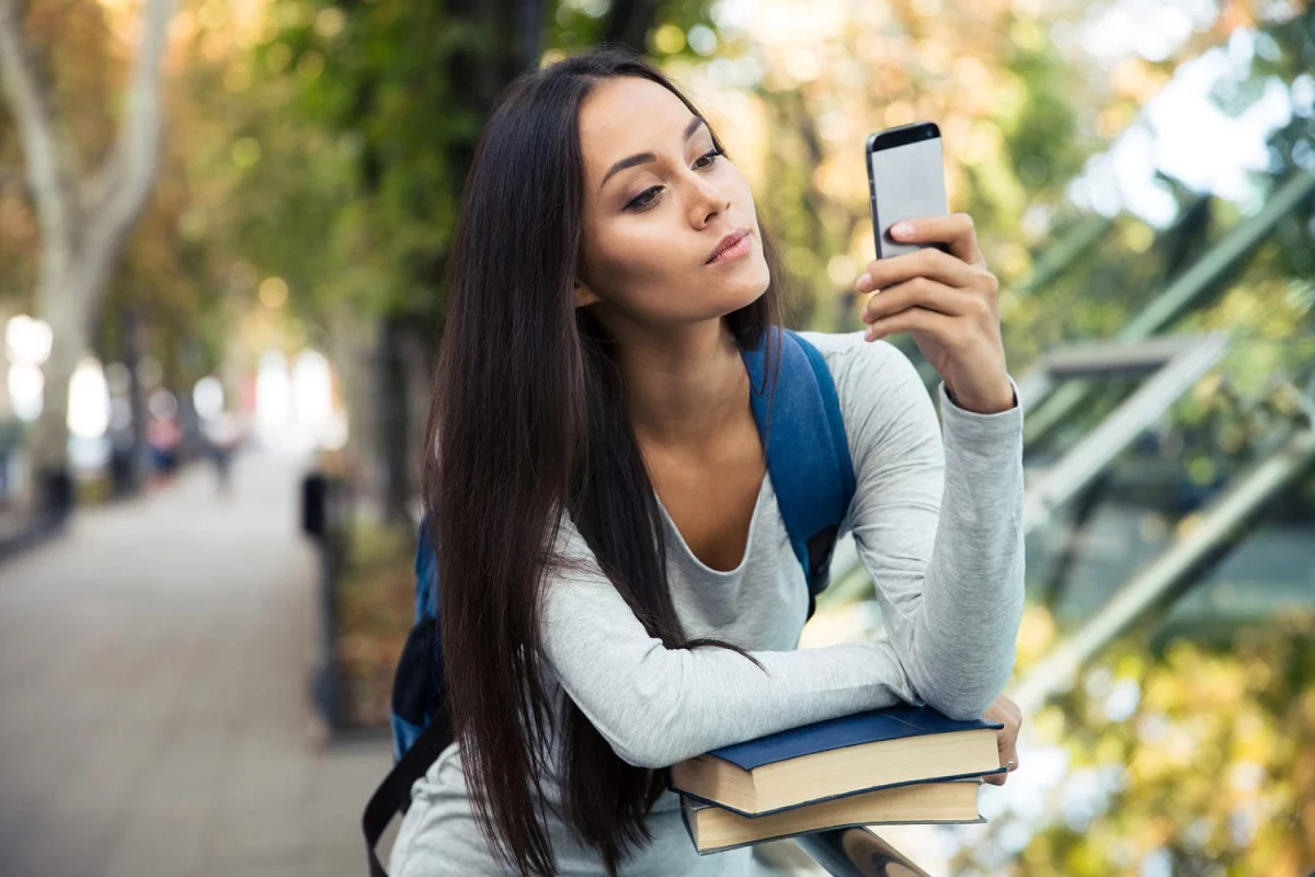 14 Most Annoying Bad Habits to Ditch - Amerikanki