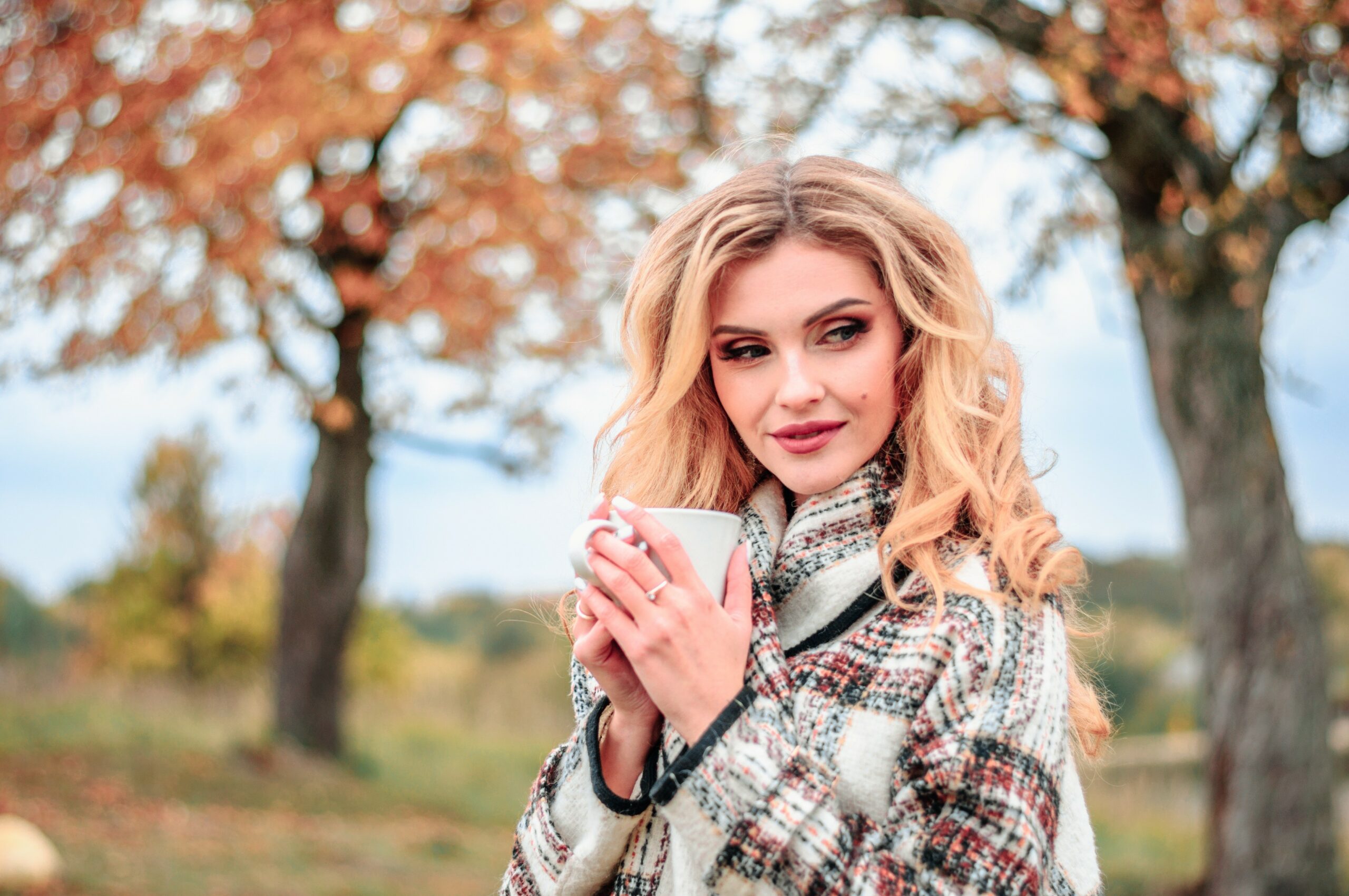 10 Best Beauty Tricks to Hide a Hangover - Amerikanki