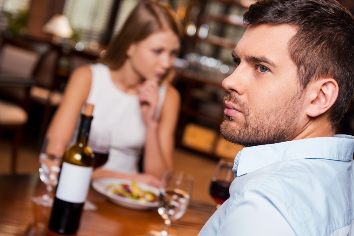 9 Warning Signs You Are Dating the Wrong Guy - Amerikanki