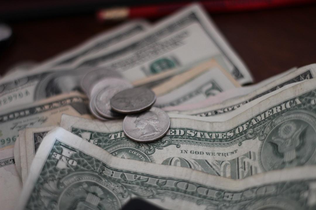 10 Reasons to Turn Down Requests for Money - Amerikanki