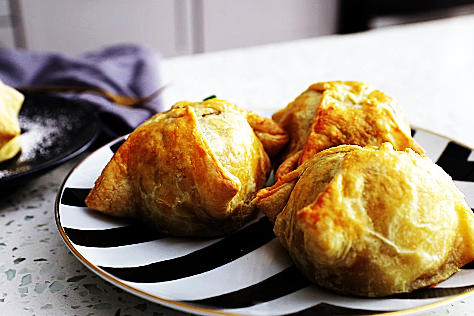 Stupid-Easy Recipe for Puff Pastry Apple Dumplings (#1 Top-Rated ...